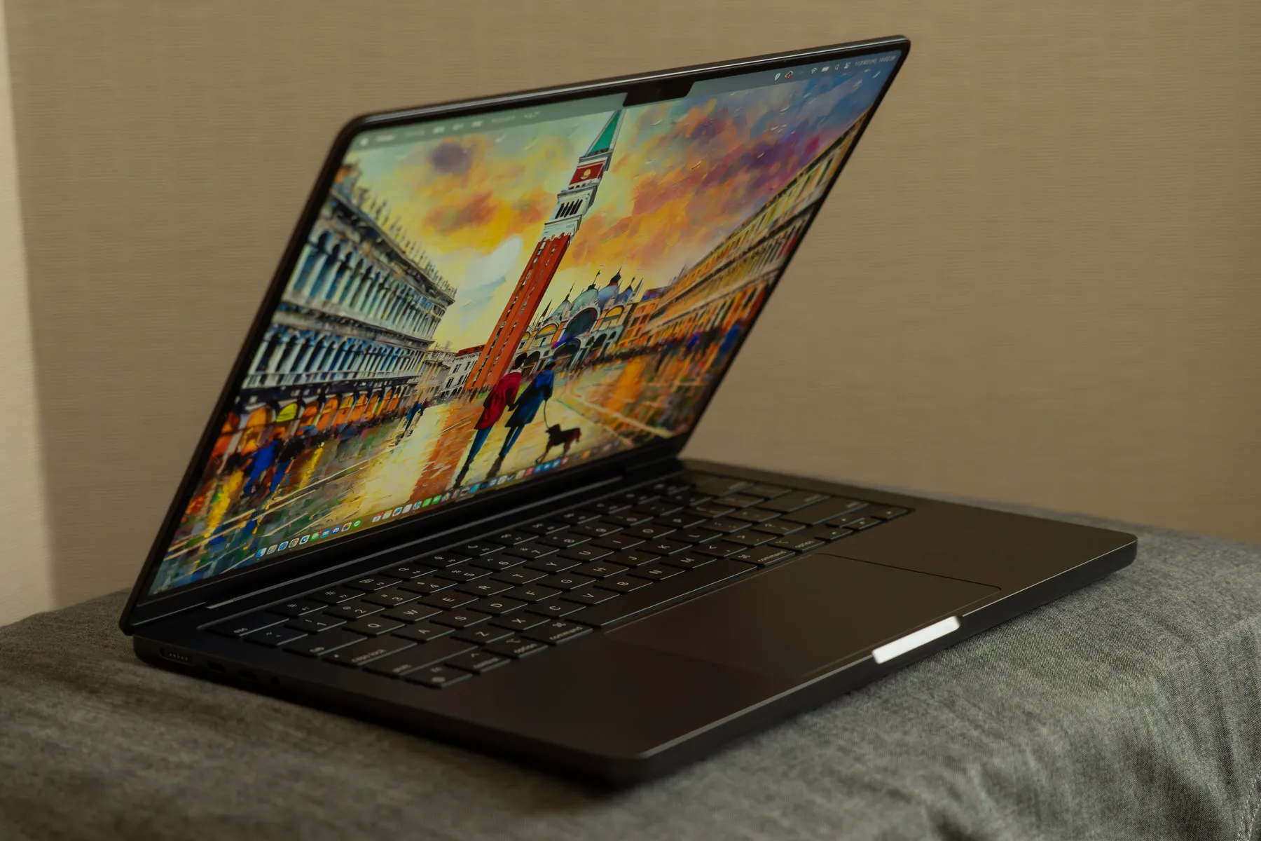 MacBook Pro 评测（14 英寸，M3 Pro，2023 年）|彻底审视M3 Pro的内在力量和太空黑的外在美感 ...