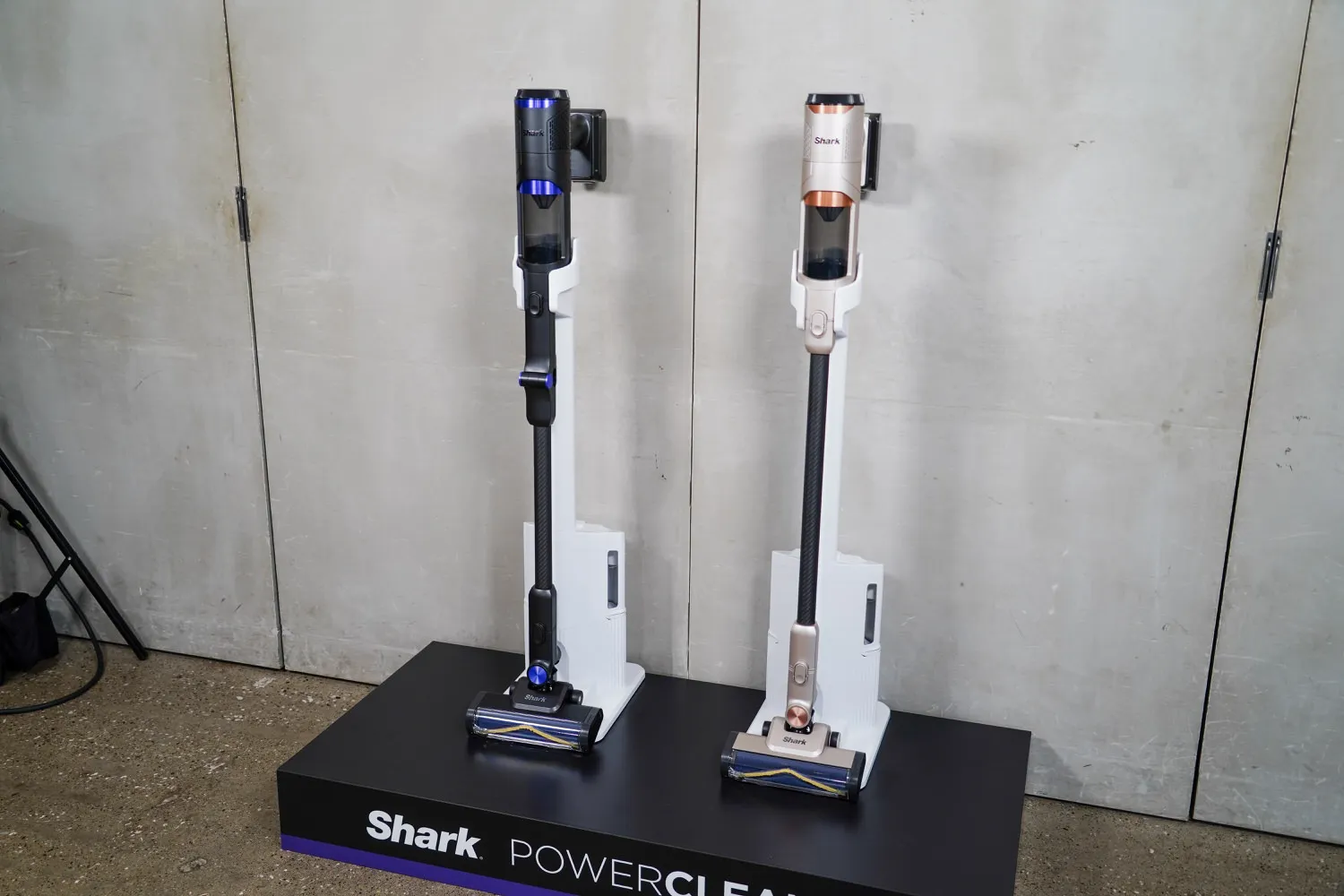 Shark 推出“PowerClean 360”，一款可 360° 吸尘的无线吸尘器 - Eeshanaviation.com